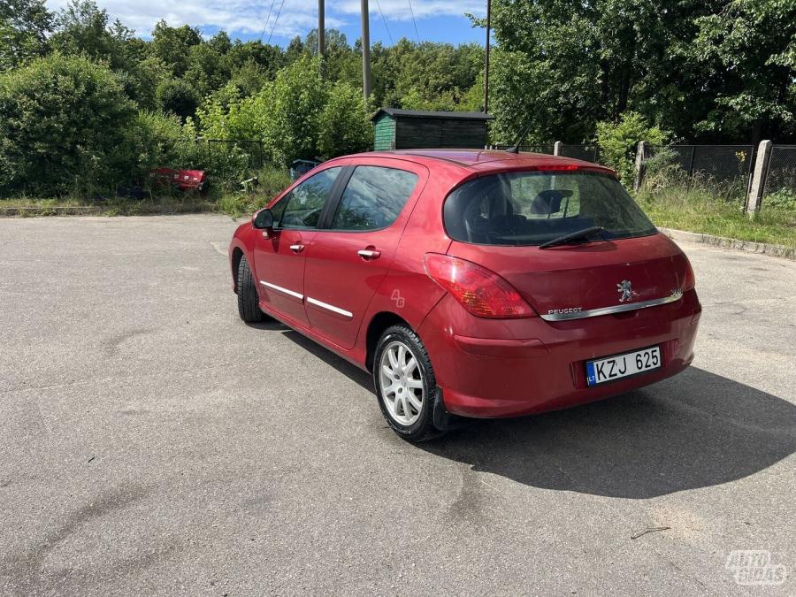 Red Peugeot 308 2008 in Siauliai, with an engine capacity of 1.60 L and mileage of 293 thousand km for 1199 €, photo 7 on AUTOMOTO.COM.LV