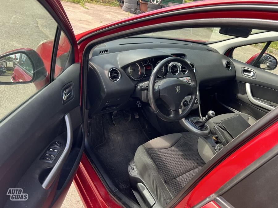 Red Peugeot 308 2008 in Siauliai, with an engine capacity of 1.60 L and mileage of 293 thousand km for 1199 €, photo 11 on AUTOMOTO.COM.LV