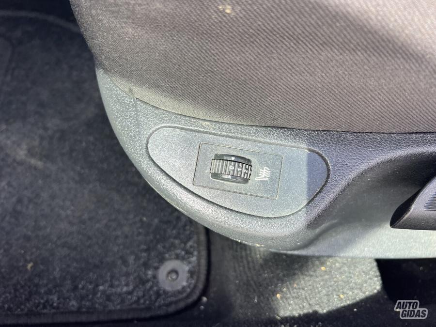 Sarkans Peugeot 308 2008 Šauļi, ar dzinēja tilpumu 1.60 L un nobraukumu 293 tūkst. km par 1199 €, foto 17 vietnē AUTOMOTO.COM.LV