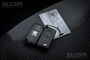 Красный Пежо 308 2008 в Рига, объемом двигателя 1.60 л и пробегом 175 тыс. км за 1990 €, фото 26 на AUTOMOTO.COM.LV