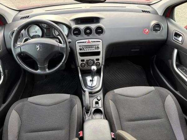Sarkans Peugeot 308 2009 Daugavpils, ar dzinēja tilpumu 1.60 L un nobraukumu 205 tūkst. km par 2450 €, foto 9 vietnē AUTOMOTO.COM.LV