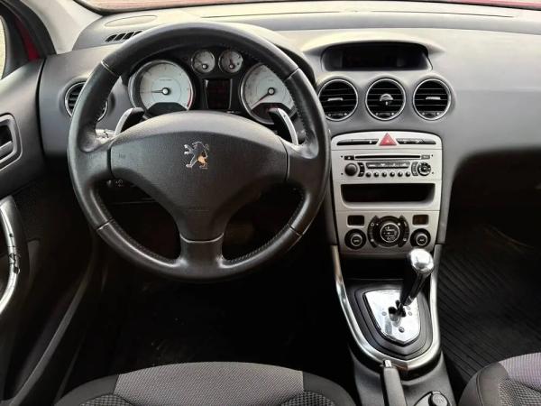 Sarkans Peugeot 308 2009 Daugavpils, ar dzinēja tilpumu 1.60 L un nobraukumu 205 tūkst. km par 2450 €, foto 10 vietnē AUTOMOTO.COM.LV
