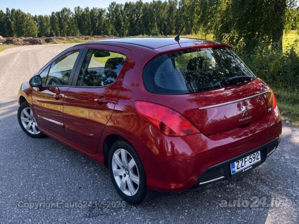 Sarkans Peugeot 308 2011 Tartu, ar dzinēja tilpumu 1.60 L un nobraukumu 215 tūkst. km par 2990 €, foto 5 vietnē AUTOMOTO.COM.LV