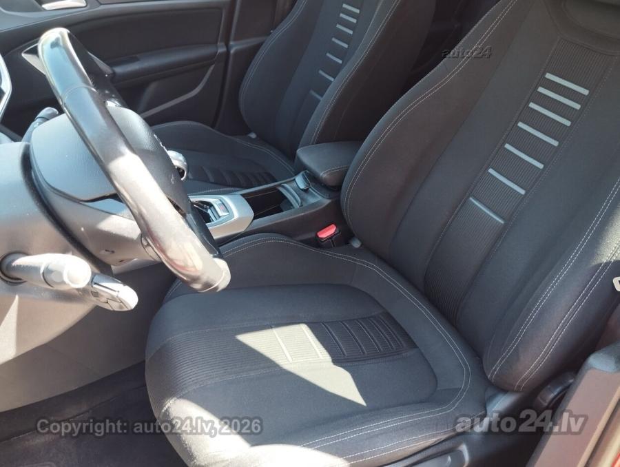 Red Peugeot 308 2013 in Rapla, with an engine capacity of 1.60 L and mileage of 249 thousand km for 2500 €, photo 7 on AUTOMOTO.COM.LV