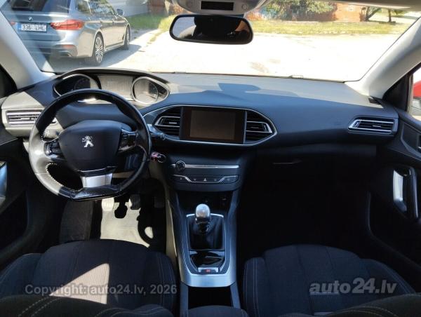 Red Peugeot 308 2013 in Rapla, with an engine capacity of 1.60 L and mileage of 249 thousand km for 2500 €, photo 7 on AUTOMOTO.COM.LV