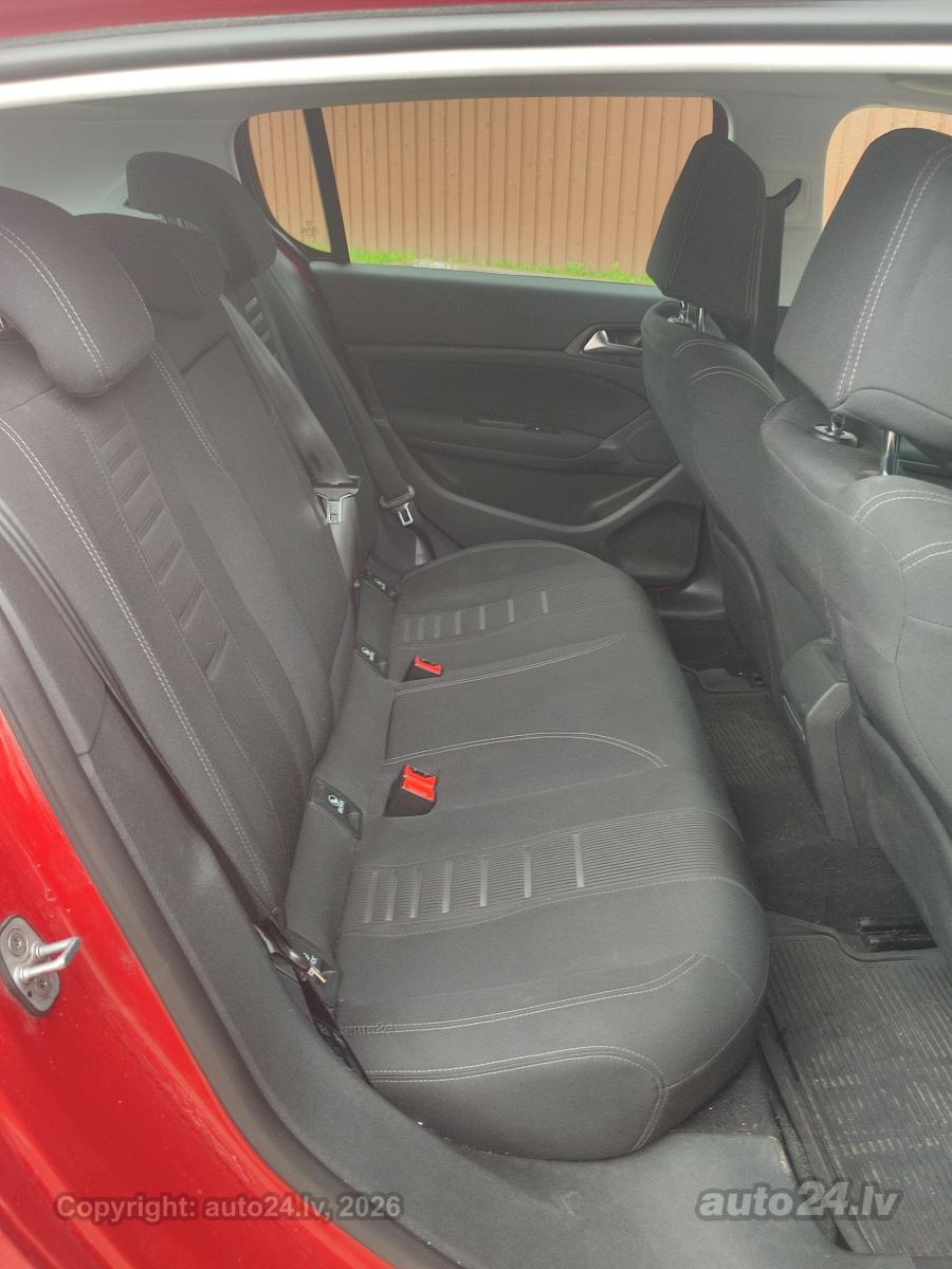 Sarkans Peugeot 308 2013 Viljandi, ar dzinēja tilpumu 1.60 L un nobraukumu 248 tūkst. km par 3900 €, foto 12 vietnē AUTOMOTO.COM.LV