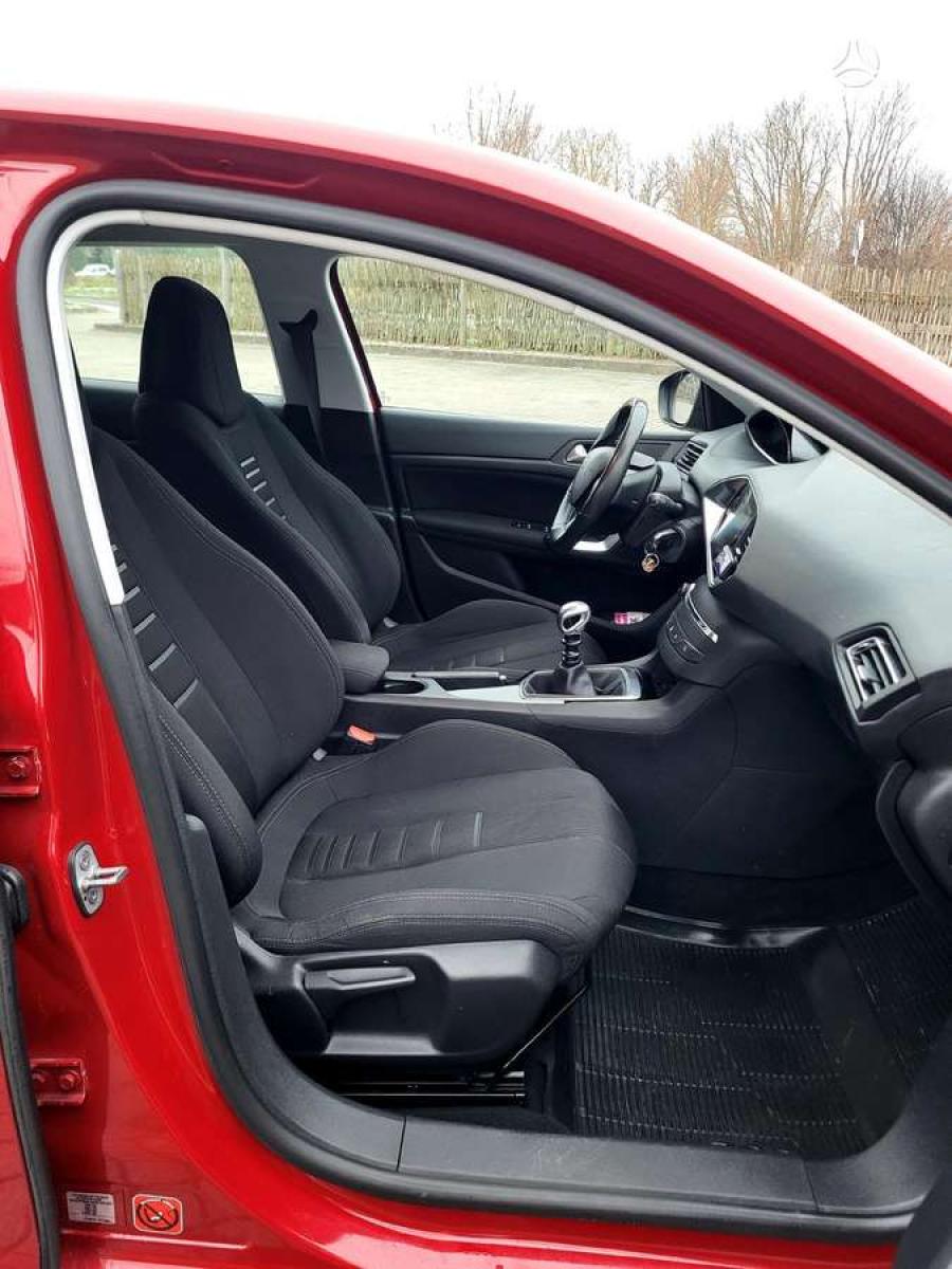 Red Peugeot 308 2014 in Siauliai, with an engine capacity of 1.20 L and mileage of 114 thousand km for 3850 €, photo 26 on AUTOMOTO.COM.LV