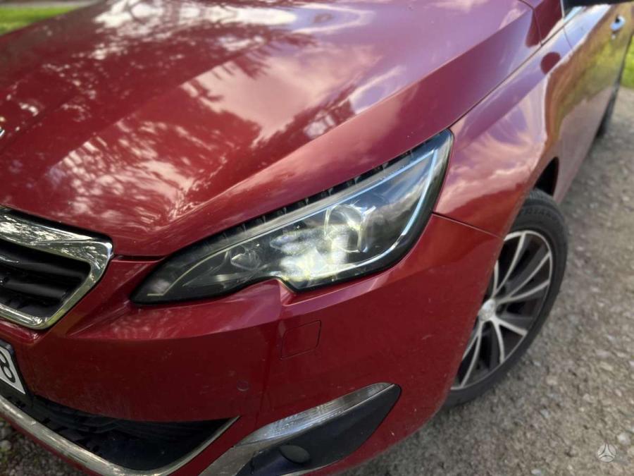 Sarkans Peugeot 308 2014 Viļņa, ar dzinēja tilpumu 1.60 L un nobraukumu 230 tūkst. km par 2900 €, foto 6 vietnē AUTOMOTO.COM.LV