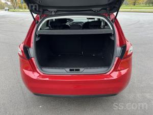 Red Peugeot 308 2015 in Riga, with an engine capacity of 1.60 L and mileage of 0 thousand km for 4550 €, photo 18 on AUTOMOTO.COM.LV