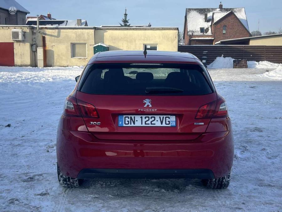 Sarkans Peugeot 308 2016 Tauragė, ar dzinēja tilpumu 1.20 L un nobraukumu 120 tūkst. km par 5200 €, foto 7 vietnē AUTOMOTO.COM.LV