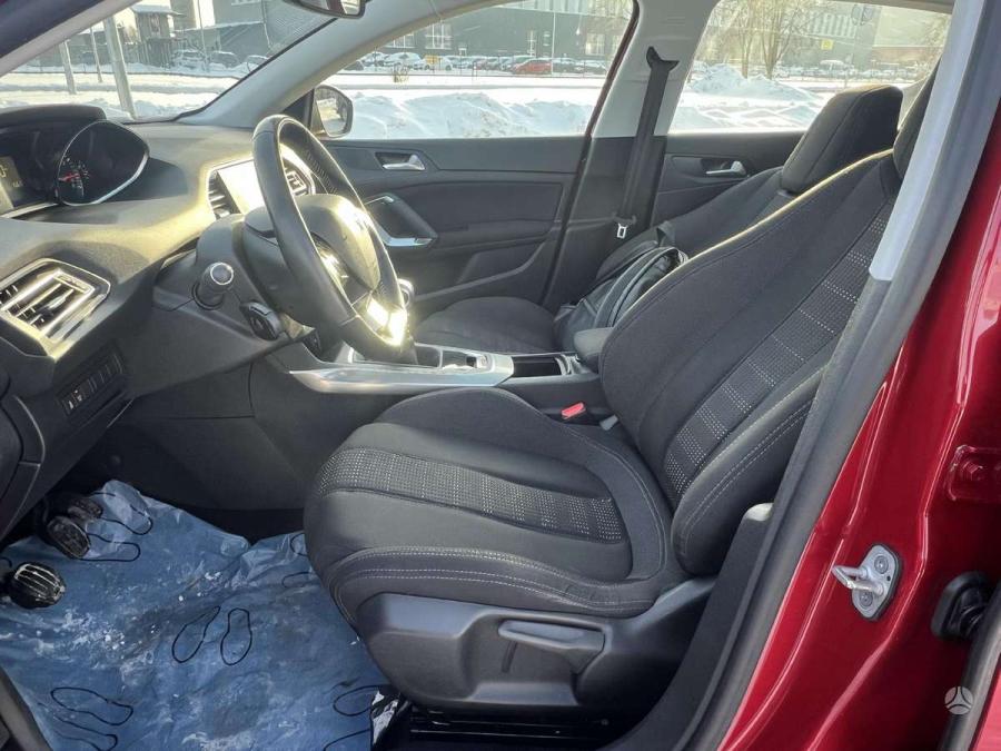 Sarkans Peugeot 308 2016 Tauragė, ar dzinēja tilpumu 1.20 L un nobraukumu 120 tūkst. km par 5200 €, foto 13 vietnē AUTOMOTO.COM.LV