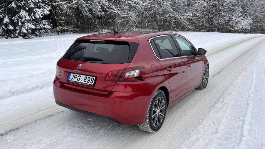 Red Peugeot 308 2017 in Vilnius, with an engine capacity of 1.56 L and mileage of 136 thousand km for 7800 €, photo 3 on AUTOMOTO.COM.LV