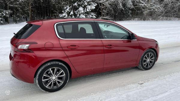 Red Peugeot 308 2017 in Vilnius, with an engine capacity of 1.56 L and mileage of 136 thousand km for 7800 €, photo 4 on AUTOMOTO.COM.LV