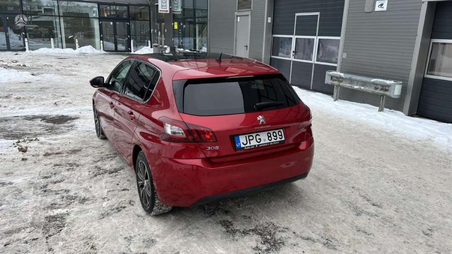 Red Peugeot 308 2017 in Vilnius, with an engine capacity of 1.56 L and mileage of 136 thousand km for 7800 €, photo 6 on AUTOMOTO.COM.LV