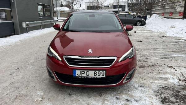 Red Peugeot 308 2017 in Vilnius, with an engine capacity of 1.56 L and mileage of 136 thousand km for 7800 €, photo 8 on AUTOMOTO.COM.LV