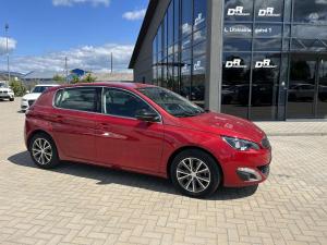 Red Peugeot 308 2017 in Taurage, with an engine capacity of 1.20 L and mileage of 135 thousand km for 4900 €, photo  on AUTOMOTO.COM.LV