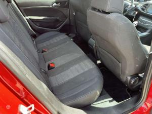 Red Peugeot 308 2017 in Taurage, with an engine capacity of 1.20 L and mileage of 135 thousand km for 4900 €, photo 15 on AUTOMOTO.COM.LV