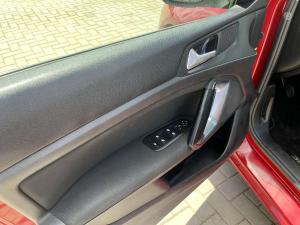 Red Peugeot 308 2017 in Taurage, with an engine capacity of 1.20 L and mileage of 135 thousand km for 4900 €, photo 20 on AUTOMOTO.COM.LV