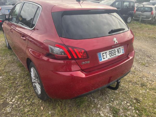 Sarkans Peugeot 308 2018 Tauragė, ar dzinēja tilpumu 1.20 L un nobraukumu 18 tūkst. km par 5000 €, foto 3 vietnē AUTOMOTO.COM.LV