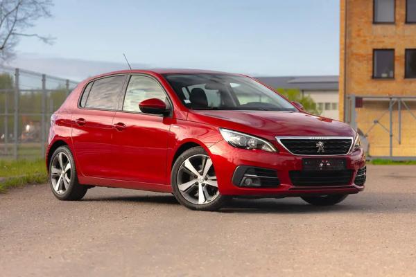 Sarkans Peugeot 308 2019 Jelgava, ar dzinēja tilpumu 1.20 L un nobraukumu 115 tūkst. km par 8590 €, foto 1 vietnē AUTOMOTO.COM.LV
