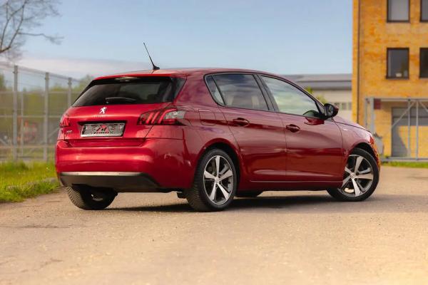 Sarkans Peugeot 308 2019 Jelgava, ar dzinēja tilpumu 1.20 L un nobraukumu 115 tūkst. km par 8590 €, foto 4 vietnē AUTOMOTO.COM.LV