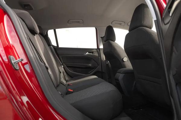 Красный Пежо 308 2019 в Елгава, объемом двигателя 1.20 л и пробегом 115 тыс. км за 8590 €, фото 9 на AUTOMOTO.COM.LV