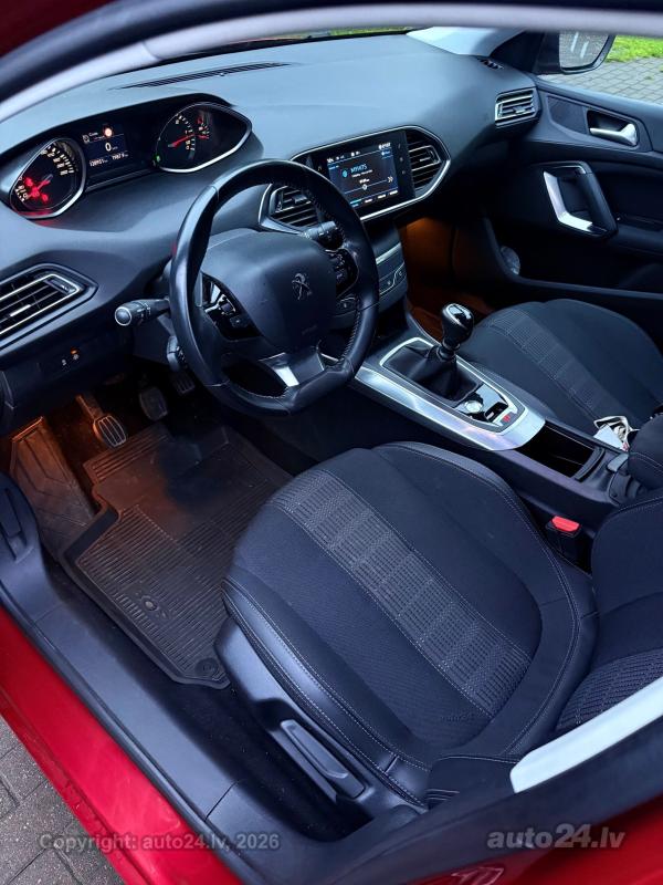 Red Peugeot 308 2020 in Saku, with an engine capacity of 1.50 L and mileage of 124 thousand km for 10500 €, photo 3 on AUTOMOTO.COM.LV