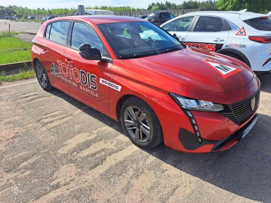 Red Peugeot 308 2023 in Siauliai, with an engine capacity of 1.20 L and mileage of 86 thousand km for 9999 €, photo 4 on AUTOMOTO.COM.LV