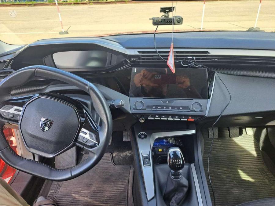 Red Peugeot 308 2023 in Siauliai, with an engine capacity of 1.20 L and mileage of 86 thousand km for 9999 €, photo 6 on AUTOMOTO.COM.LV