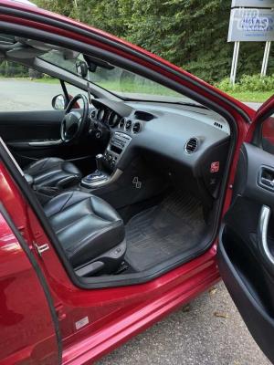 Red Peugeot 308 2008 in Alytus, with an engine capacity of 2.00 L and mileage of 271 thousand km for 2150 €, photo 10 on AUTOMOTO.COM.LV
