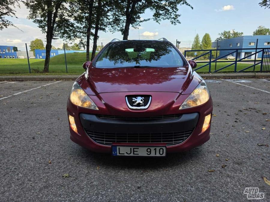 Red Peugeot 308 2008 in Alytus, with an engine capacity of 2.00 L and mileage of 271 thousand km for 2150 €, photo 14 on AUTOMOTO.COM.LV