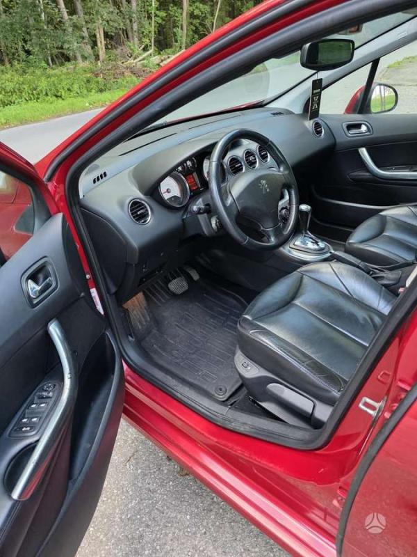 Red Peugeot 308 2008 in Alytus, with an engine capacity of 2.00 L and mileage of 271 thousand km for 1990 €, photo 5 on AUTOMOTO.COM.LV