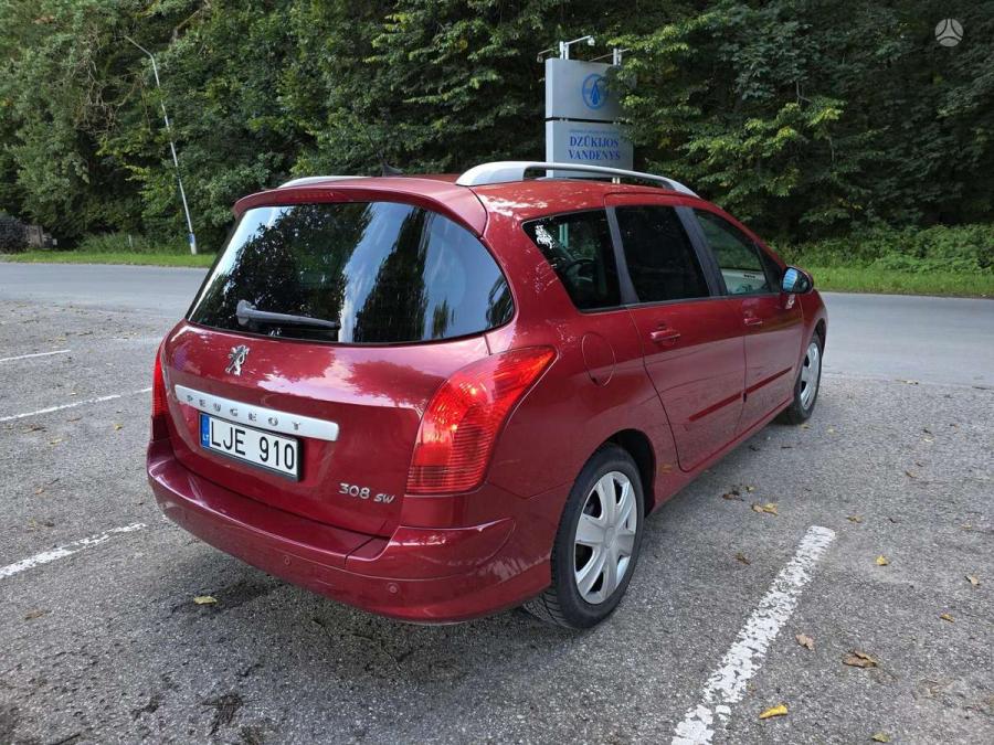 Red Peugeot 308 2008 in Alytus, with an engine capacity of 2.00 L and mileage of 271 thousand km for 1990 €, photo 9 on AUTOMOTO.COM.LV
