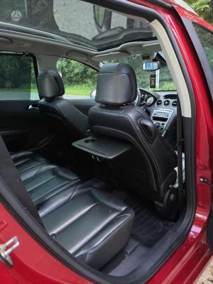 Red Peugeot 308 2008 in Alytus, with an engine capacity of 2.00 L and mileage of 271 thousand km for 1990 €, photo 19 on AUTOMOTO.COM.LV