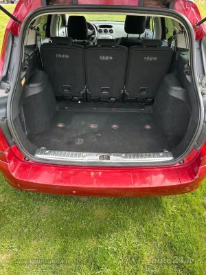 Red Peugeot 308 2010 in Tallinn, with an engine capacity of 1.60 L and mileage of 294 thousand km for 2000 €, photo 9 on AUTOMOTO.COM.LV