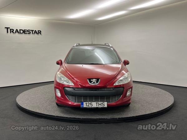 Peugeot 308 2010 in Parnu on AUTOMOTO.COM.LV Red Peugeot 308 2010 in Parnu, with an engine capacity of 1.60 L and mileage of 298 thousand km for 1490 €, photo 3 on AUTOMOTO.COM.LV