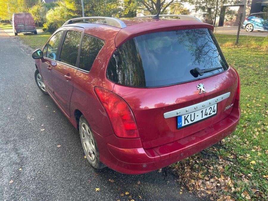 Red Peugeot 308 2010 in Riga, with an engine capacity of 1.60 L and mileage of 420 thousand km for 1950 €, photo 16 on AUTOMOTO.COM.LV