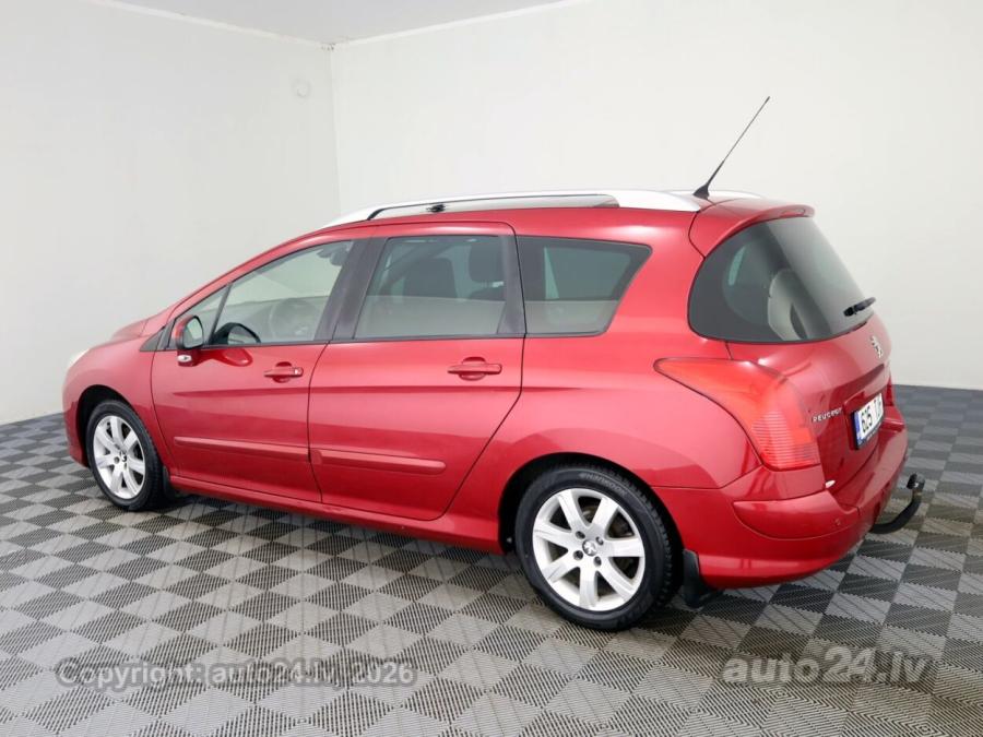 Red Peugeot 308 2011 in Tallinn, with an engine capacity of 1.60 L and mileage of 217 thousand km for 1499 €, photo 4 on AUTOMOTO.COM.LV