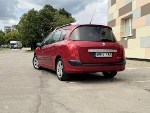 Red Peugeot 308 2011 in Kedainiai, with an engine capacity of 1.56 L and mileage of 279 thousand km for 2800 €, photo 6 on AUTOMOTO.COM.LV