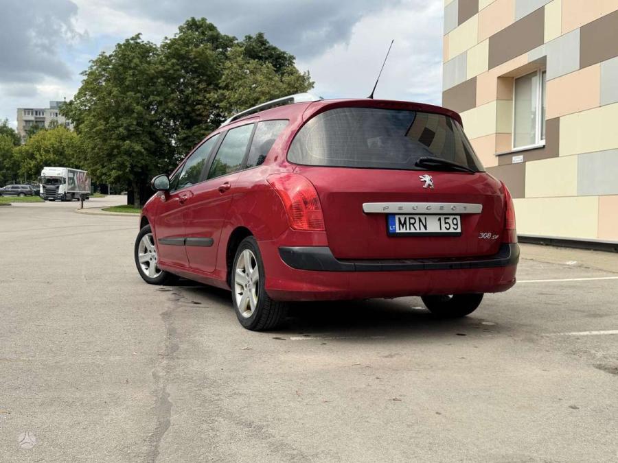 Red Peugeot 308 2011 in Kedainiai, with an engine capacity of 1.56 L and mileage of 279 thousand km for 2800 €, photo 6 on AUTOMOTO.COM.LV