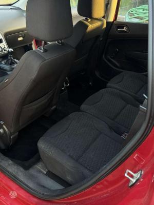 Red Peugeot 308 2011 in Kedainiai, with an engine capacity of 1.56 L and mileage of 279 thousand km for 2800 €, photo 9 on AUTOMOTO.COM.LV