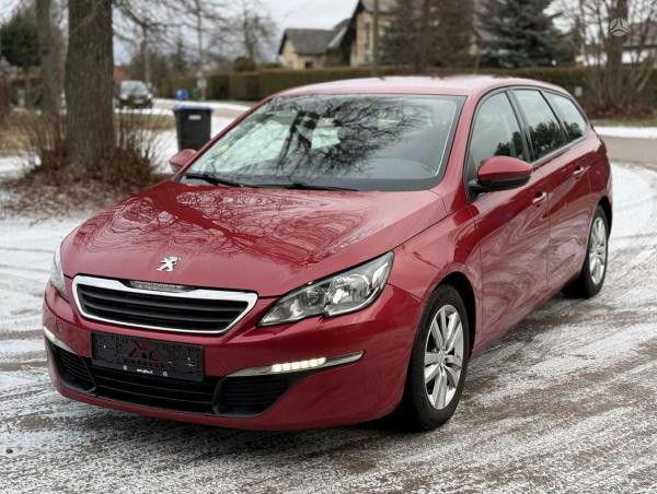 Red Peugeot 308 2015 in Ukmerge, with an engine capacity of 1.56 L and mileage of 260 thousand km for 3250 €, photo 1 on AUTOMOTO.COM.LV