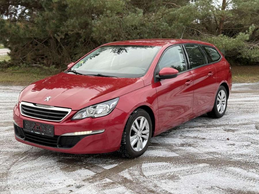 Red Peugeot 308 2015 in Ukmerge, with an engine capacity of 1.56 L and mileage of 260 thousand km for 3250 €, photo 7 on AUTOMOTO.COM.LV