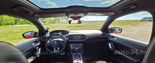 Red Peugeot 308 2015 in Parnu, with an engine capacity of 2.00 L and mileage of 264 thousand km for 6600 €, photo 7 on AUTOMOTO.COM.LV