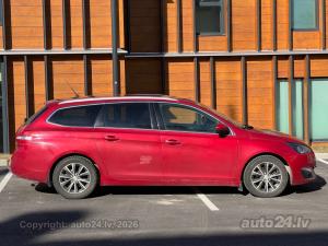 Red Peugeot 308 2016 in Viljandi, with an engine capacity of 1.60 L and mileage of 306 thousand km for 3999 €, photo 7 on AUTOMOTO.COM.LV