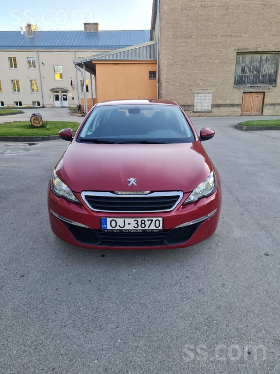 Красный Пежо 308 2016 в Елгава, объемом двигателя 1.60 л и пробегом 267 тыс. км за 4300 €, фото 3 на AUTOMOTO.COM.LV