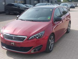 Red Peugeot 308 2016 in Taurage, with an engine capacity of 1.56 L and mileage of 230 thousand km for 6200 €, photo 3 on AUTOMOTO.COM.LV