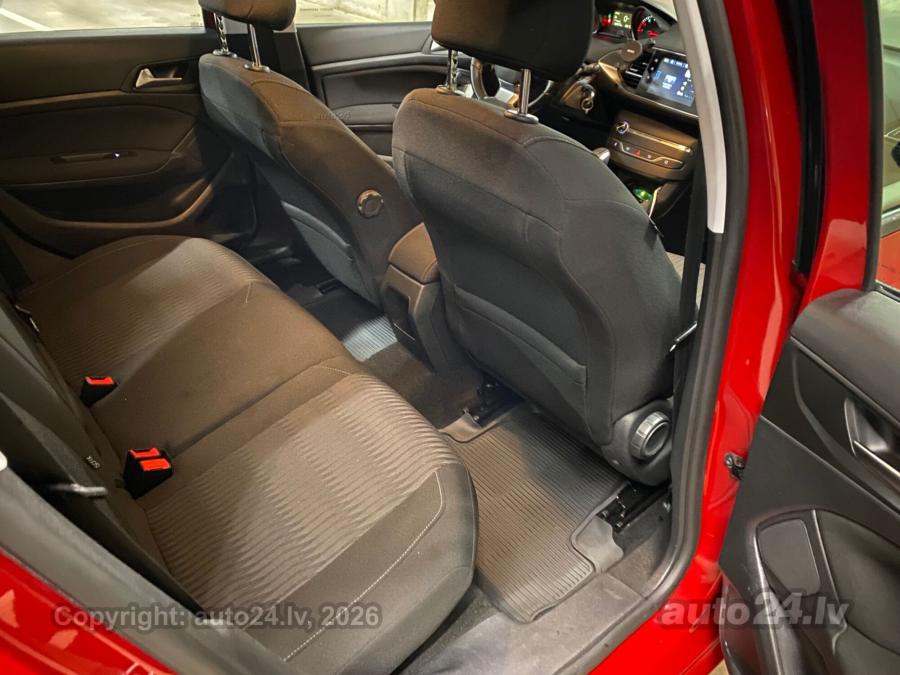 Красный Пежо 308 2016 в Таллин, объемом двигателя 1.20 л и пробегом 170 тыс. км за 3500 €, фото 5 на AUTOMOTO.COM.LV
