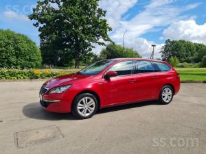 Red Peugeot 308 2016 in Jelgava, with an engine capacity of 1.60 L and mileage of 270 thousand km for 3999 €, photo 3 on AUTOMOTO.COM.LV