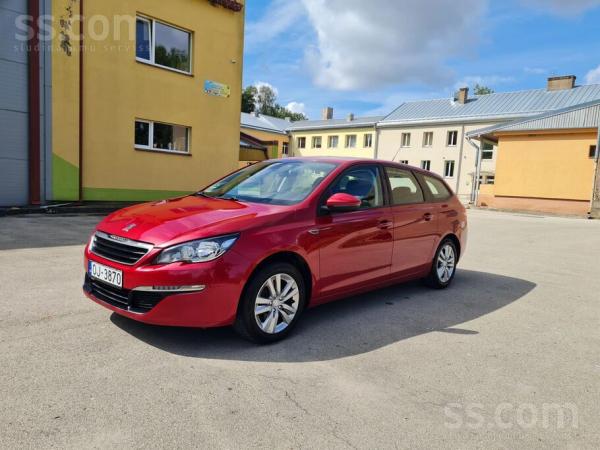 Пежо 308 2016 в Елгава на AUTOMOTO.COM.LV Красный Пежо 308 2016 в Елгава, объемом двигателя 1.60 л и пробегом 270 тыс. км за 3999 €, фото 1 на AUTOMOTO.COM.LV
